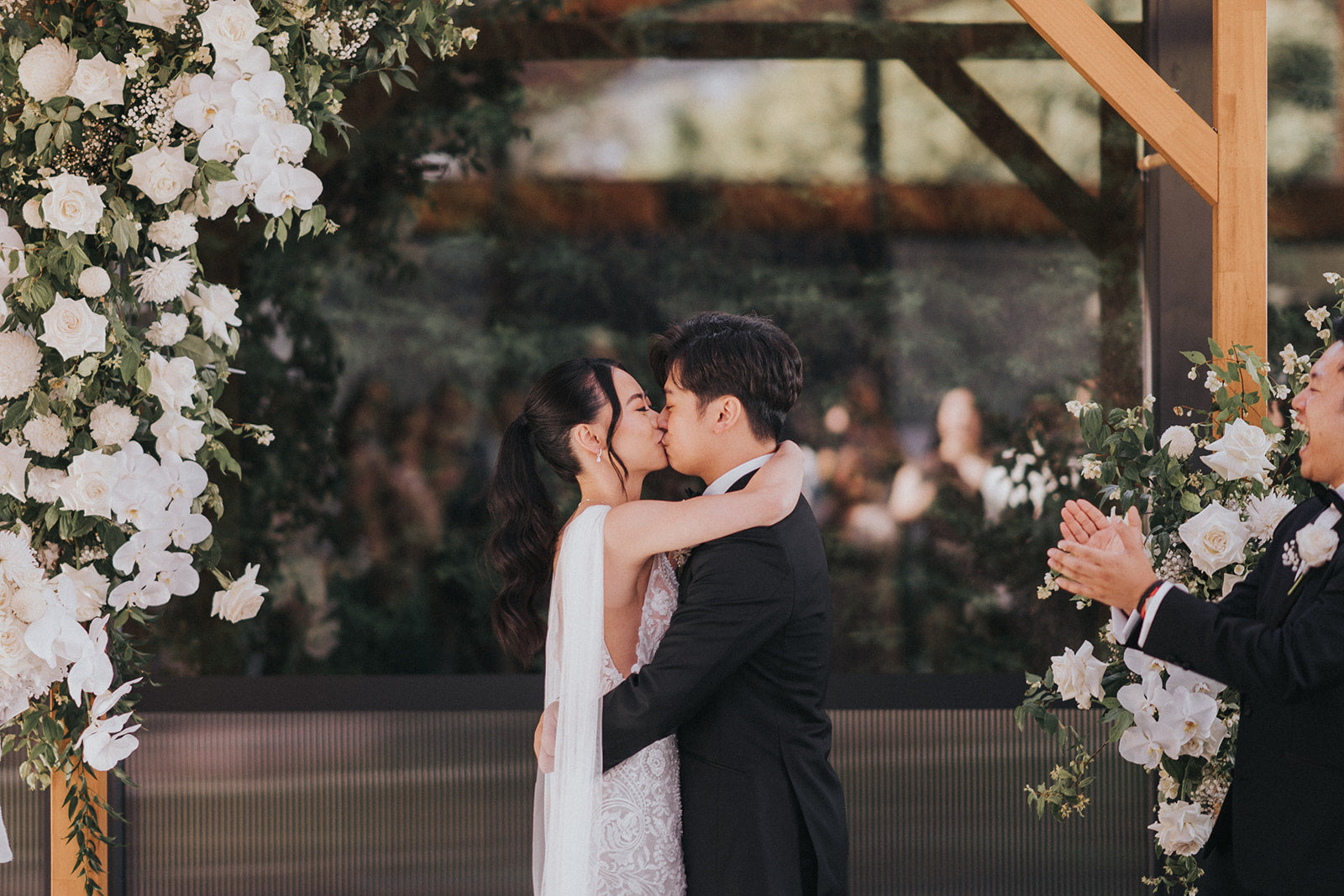 Vinning and Aaron's spectacular day at Marnong Estate – Petals & Frills